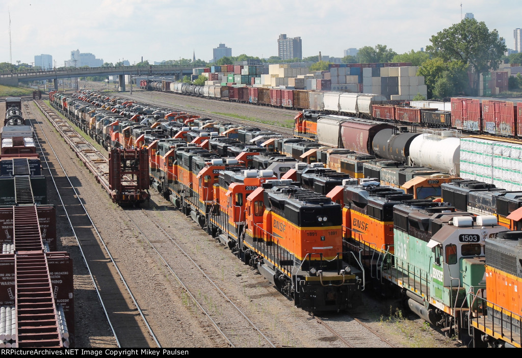 BNSF Northtown Yard looking south from St Anthony Parkway